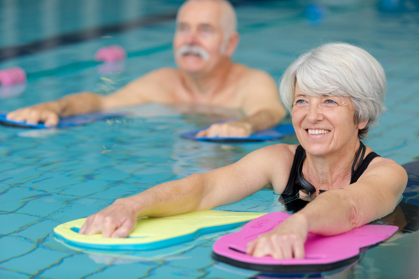 4 Water Aerobic Exercises For Healthy Aging | Seaton Senior Living