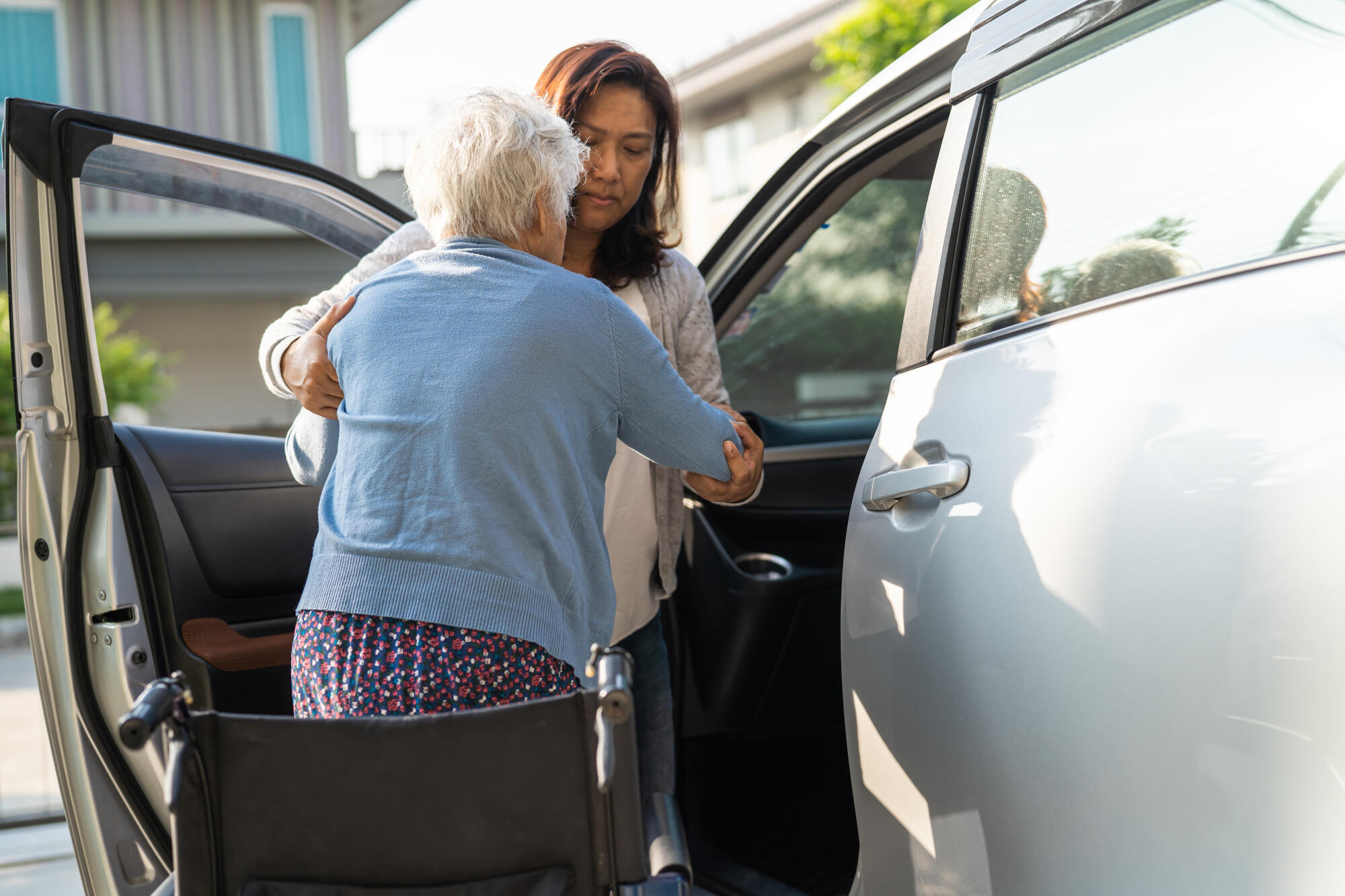 Transportation Services for Seniors: Ensuring Safe and Convenient Travel